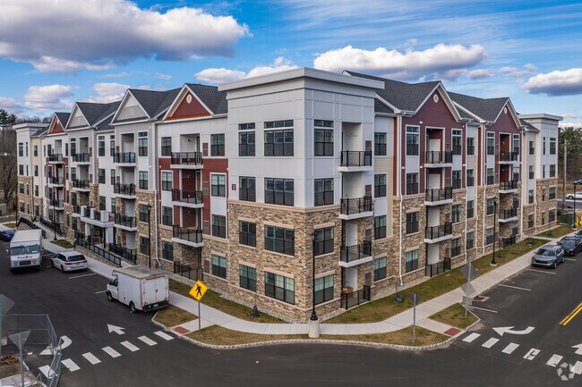 The Residences at Main Apartments - Trumbull, CT | ForRent.com