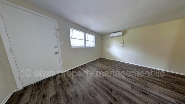 9411 Grandfield Rd Condo - Condo for Rent in Thonotosassa, FL | ForRent.com