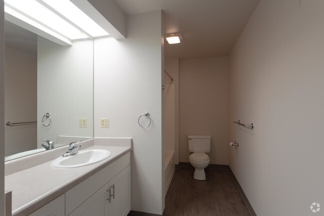 Arcade Apartments For Rent in Racine, WI | ForRent.com