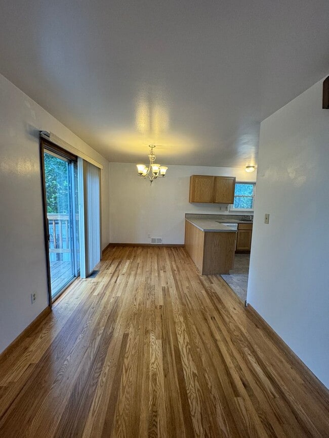 2.5 Miles (6 minutes or less) to Oregon Tech and Sky Lakes Medical ...