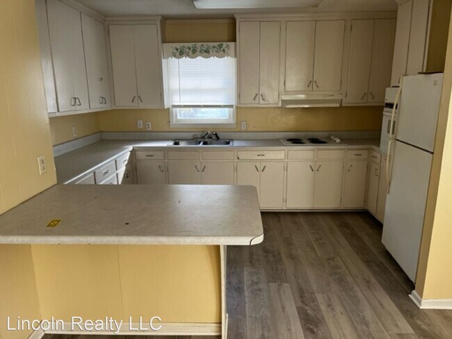 2 br, 1 bath House - 5116 Cannon Dr - House Rental in Lake Park, GA ...