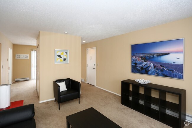 Hunter's Crossing Apartments For Rent in Middletown, CT | ForRent.com