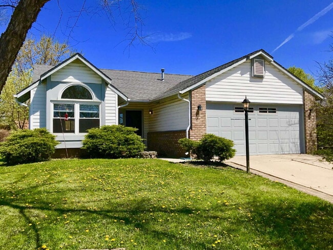 3215 Keystone Lakes Way | Indianapolis, IN | Starting at $1,595 ...