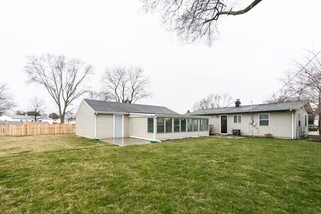 17 Concord Ave Rental For Rent in Romeoville, IL | ForRent.com