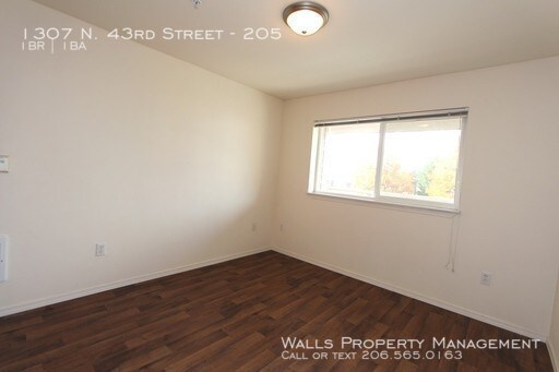 1307 N 43rd St Unit 205 - Apartment for Rent | Seattle, WA | Starting ...