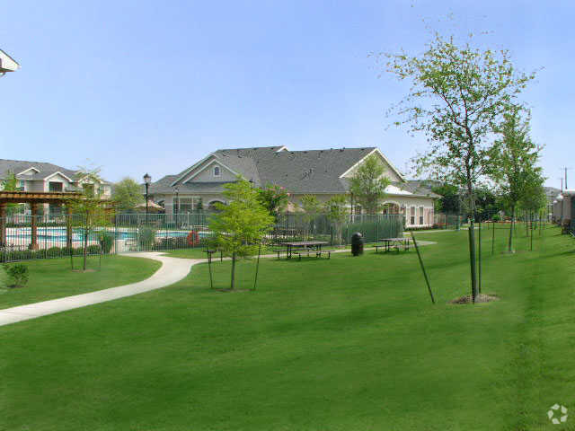 Landings at Bluff Ridge Apartments For Rent in Dallas, TX | ForRent.com