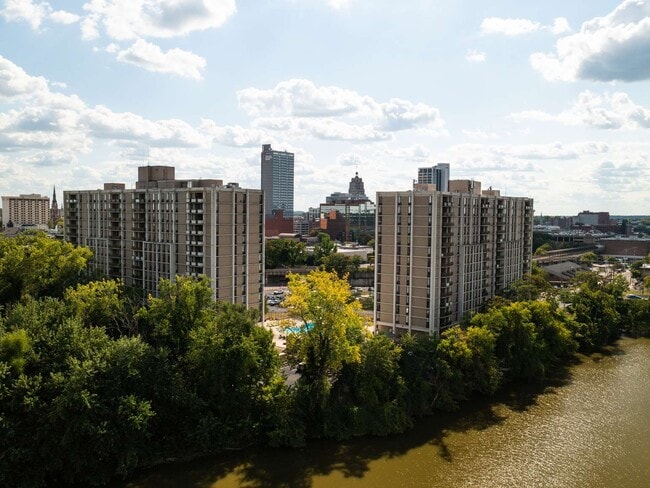 Three Rivers Apartments - Fort Wayne, IN | ForRent.com