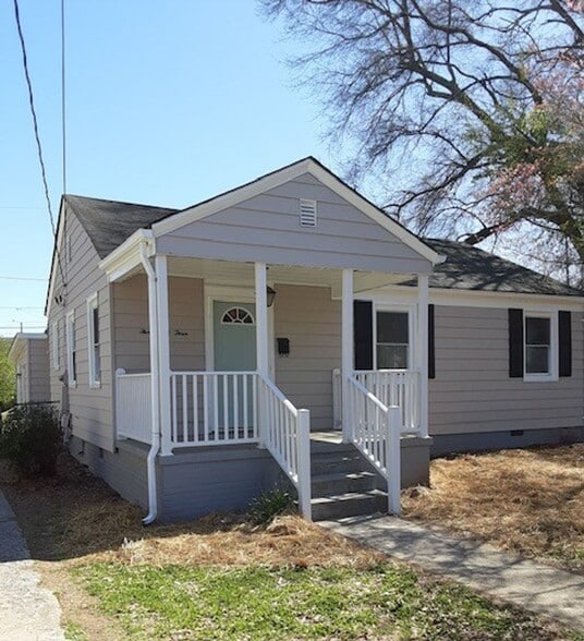 1303 Poston Cir Off-Campus Housing, Gastonia, NC