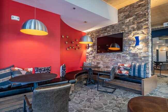 Foxridge Apartment Homes | Virginia Tech | Off-Campus Housing Search