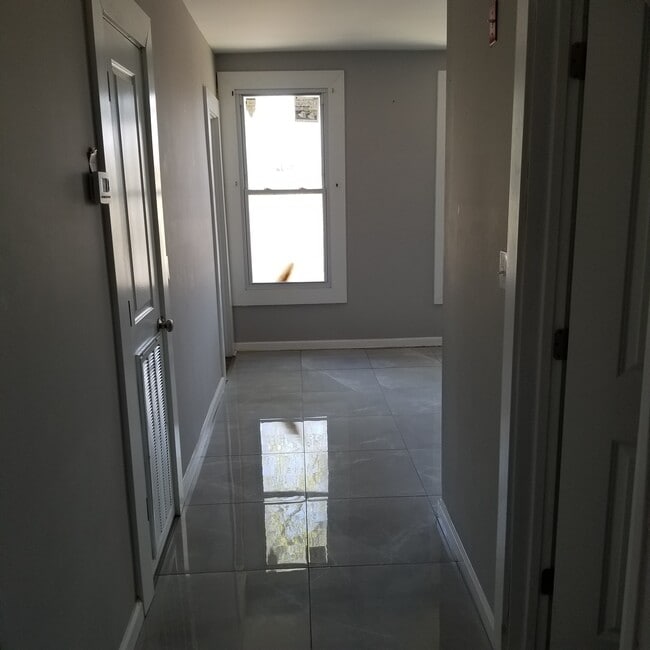 84 Carson Ave Unit 2 Off-Campus Housing, Newburgh, NY