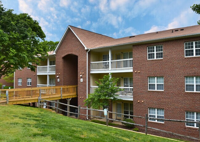 Cardinal Apartments - Greensboro, NC | ForRent.com