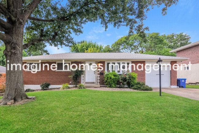 Beautiful 3 Bedroom 2 Bath Home in St Louis! - House Rental in St ...