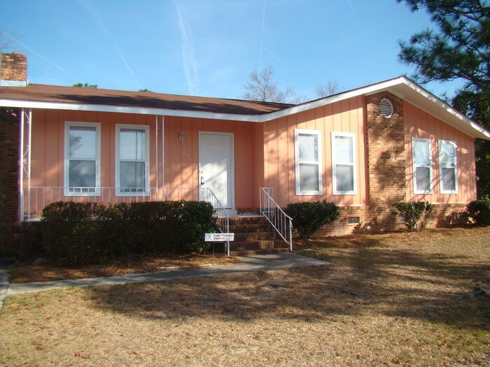 613 Old Brass Dr - House for Rent in Columbia, SC | ForRent.com