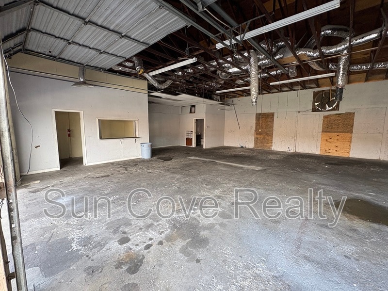 14311 N Nebraska Ave Off-Campus Housing, Tampa, FL