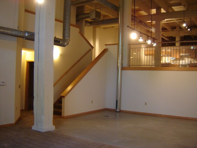 Mitchell Wagon Lofts - Racine, WI | ForRent.com