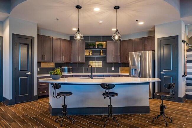 Foxridge Apartment Homes | Virginia Tech | Off-Campus Housing Search