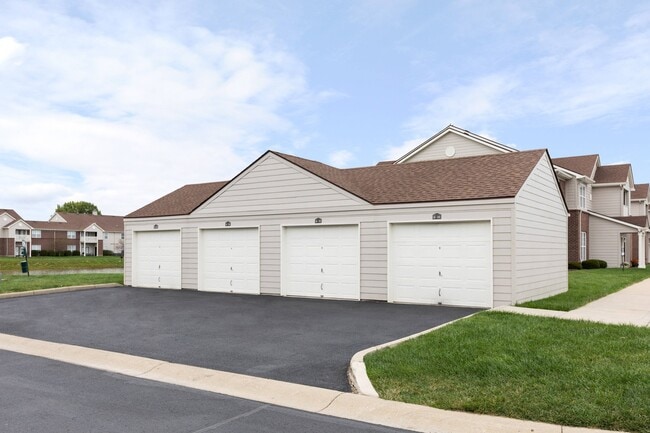 Hartshire Lakes Apartments For Rent in Bargersville, IN | ForRent.com