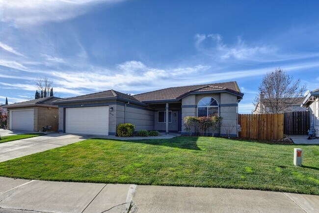 Beautiful 3 bedroom, 2 bath Home in Laguna... - House Rental in Elk ...