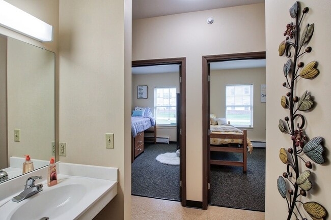 Broad Street Commons Apartments - Plattsburgh, NY | ForRent.com