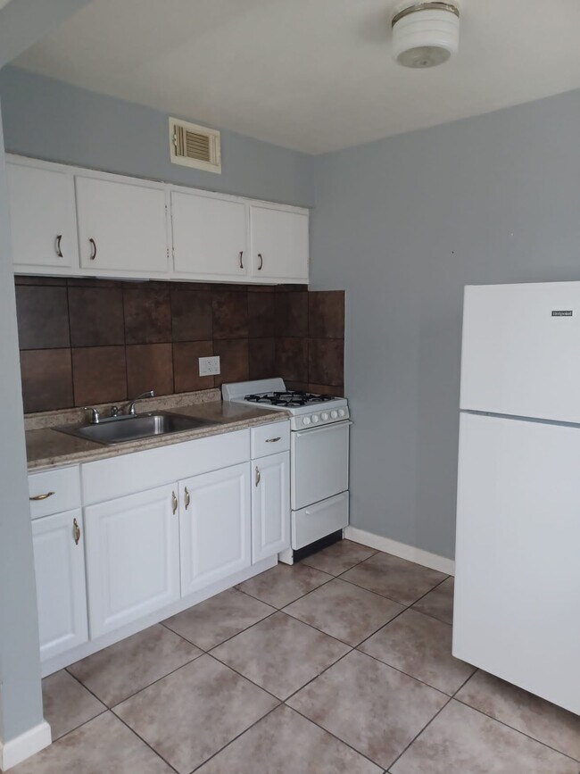 2520 Telegraph Rd Apartments - Lemay, MO | ForRent.com