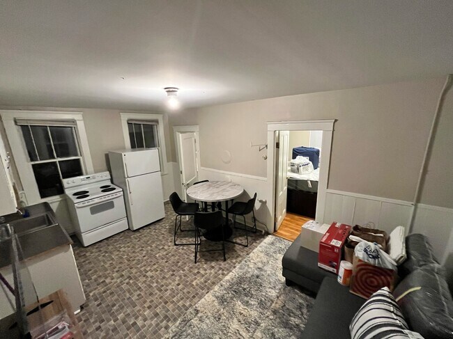 47 Sheldon St Apartments - Providence, RI | ForRent.com
