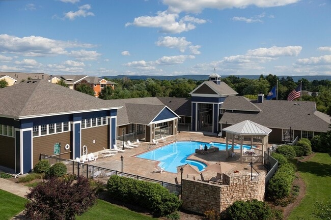 The Pointe Apartments | Penn State University | Off-Campus Housing Search