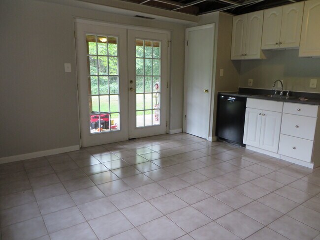 22025 Evergreen Mills Rd Apartments For Rent in Leesburg, VA | ForRent.com