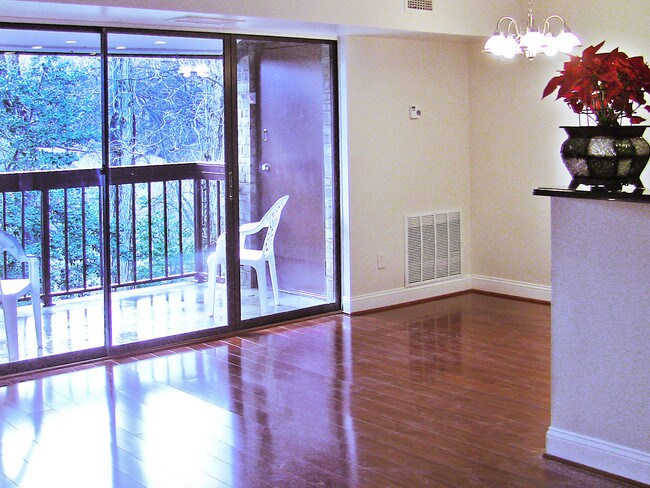 2216 Castle Rock Square Unit 21C - Condo for Rent in Reston, VA ...