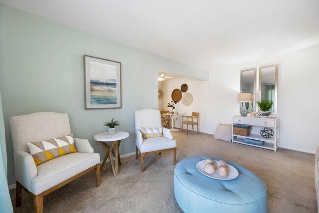 Foxridge Apartment Homes | Virginia Tech | Off-Campus Housing Search