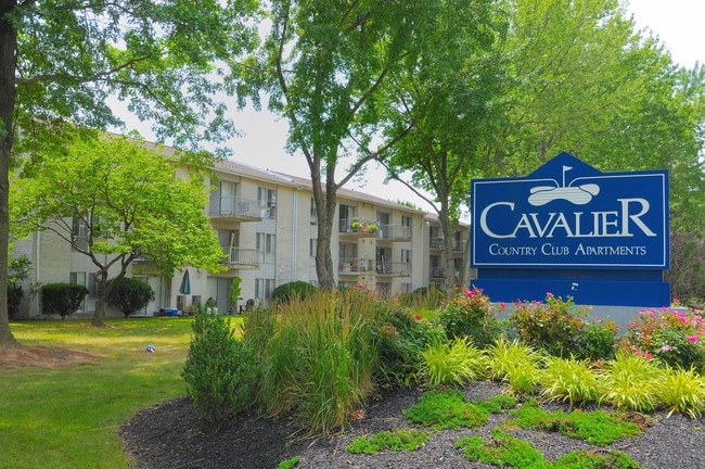 Cavalier Country Club Apartments For Rent In Newark De
