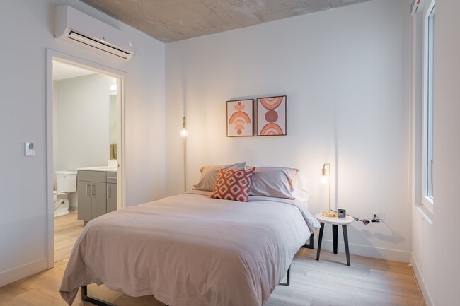 University of Illinois at Chicago | Off-Campus Housing Search