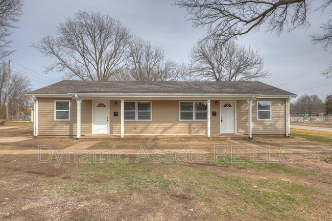 509 E Quincy St Unit A Off-Campus Housing, Pittsburg, KS