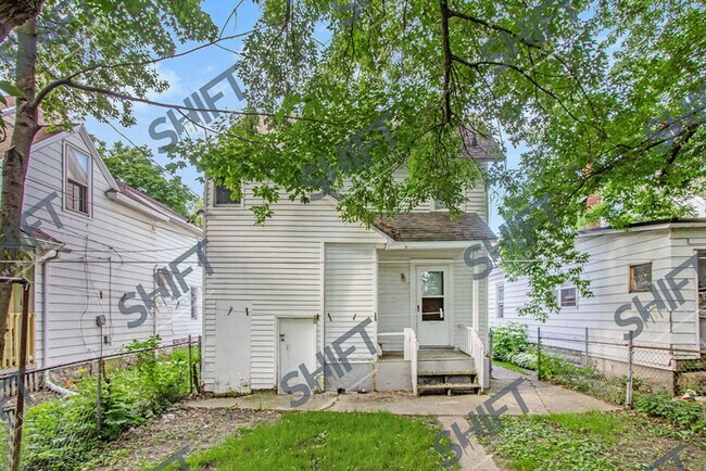 751 5th St NW # 2 Grand Rapids, MI 49504 -... Rental - House Rental in ...