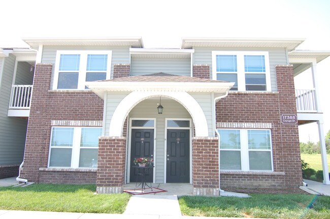 The Commons at Spring Mill Apartments For Rent in Westfield, IN ...