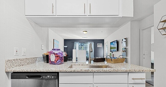 On20 Apartments | University of Florida | Off-Campus Housing Search