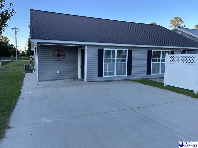 124 Sanders Dr - Condo for Rent in Coward, SC | ForRent.com