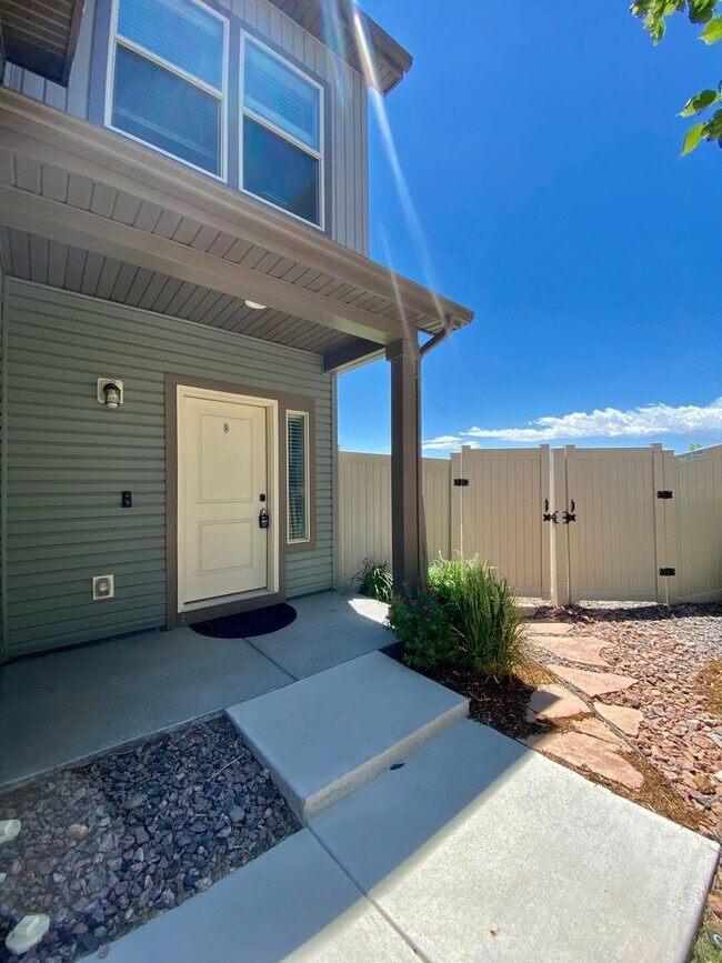 Banning Lewis Beauty 4 Bed + Loft SFR - House Rental in Colorado ...