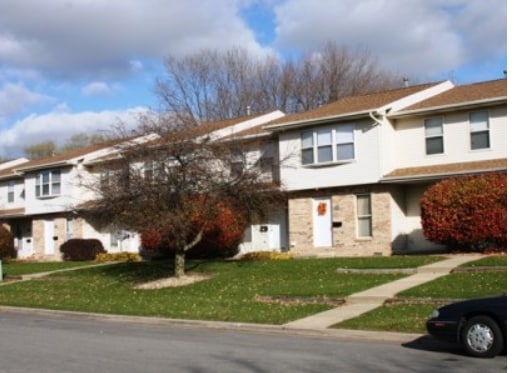 1712 Rockingham Dr Apartments For Rent In Normal IL ForRent 1712-rockingham-dr-apartments-for-rent-in-normal-il-forrent