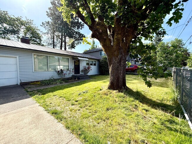 Updated 3 Bedroom House in Powellhurst-Gil... - House Rental in ...