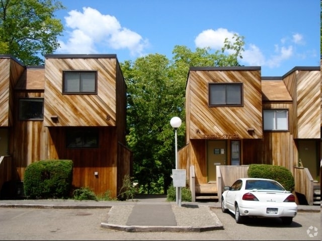 Cornell University Off-Campus Housing & Apartments | ForRentUniversity