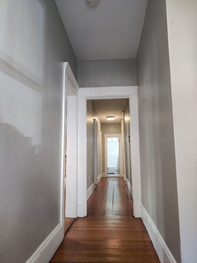 Packard's Corner Area of Allston. Large Fu... - Condo for Rent in ...