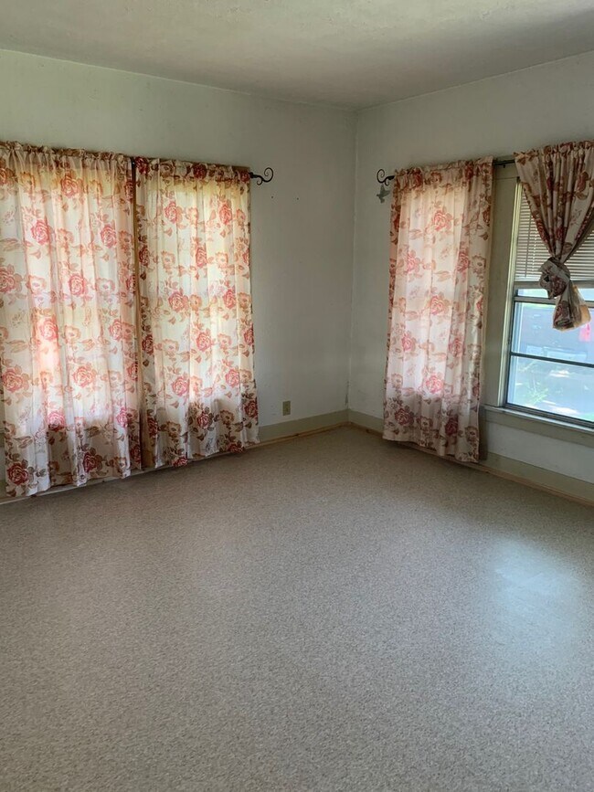 3 Bedroom, 2 Bath Home for Rent - House Rental in Beaumont, TX ...