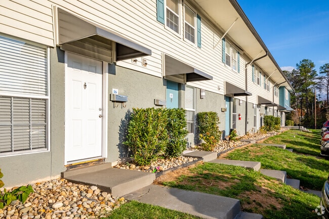 Emerson at Harding Apartments - Nashville, TN | ForRent.com