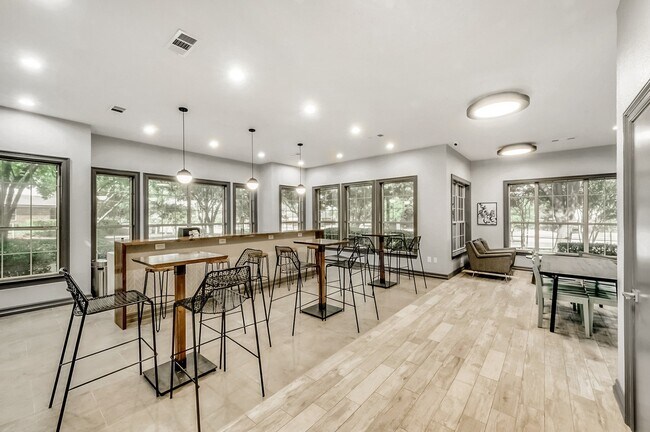 Keystone at Castle Hills Apartments - Carrollton, TX | ForRent.com