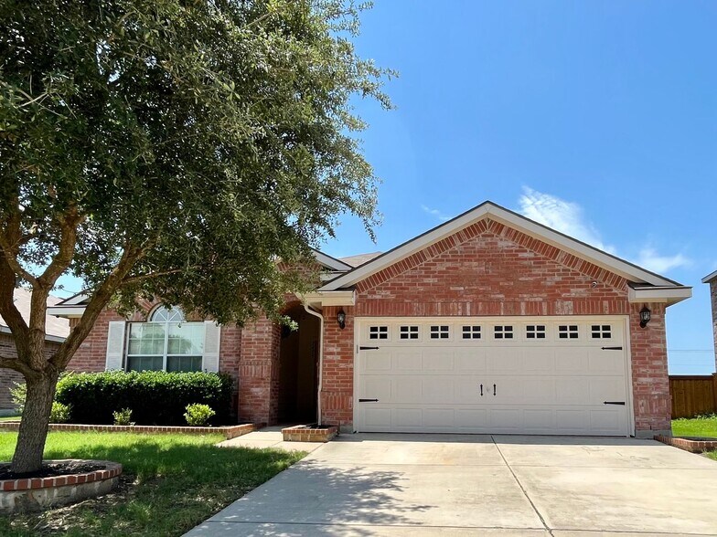 7455 Gallo - House for Rent in Grand Prairie, TX | ForRent.com