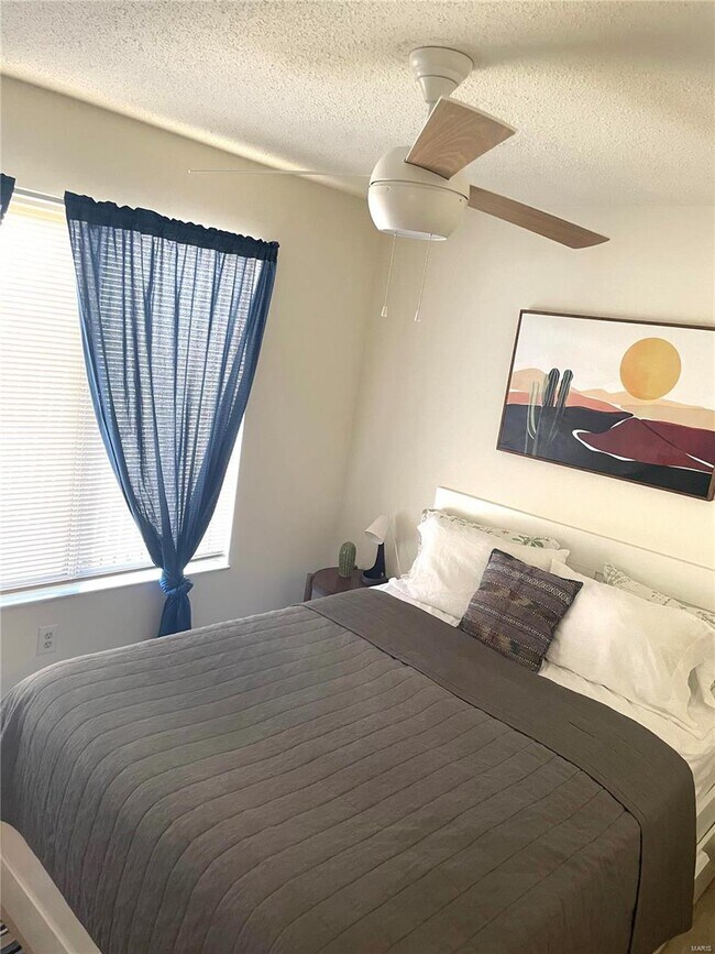 1101 Woodgate Dr - Condo for Rent in O'Fallon, IL | ForRent.com