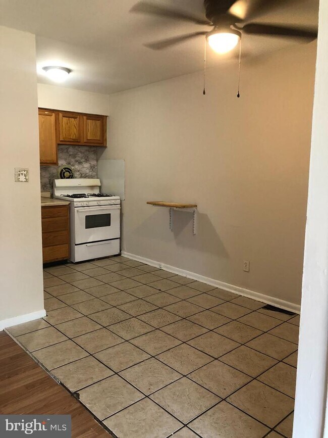 529 Homestead Rd - Townhome Rental in Wilmington DE | ForRent.com