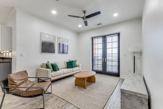 The Terraces at Perkins Rowe Apartments - Baton Rouge, LA | ForRent.com