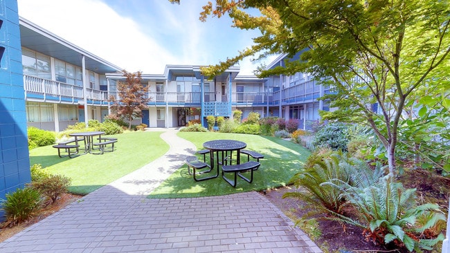 Capri Eugene - Student Living Apartments For Rent in Eugene, OR ...