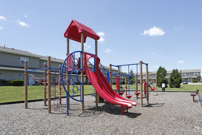 Summertree Rental Residences - Normal, IL | ForRent.com